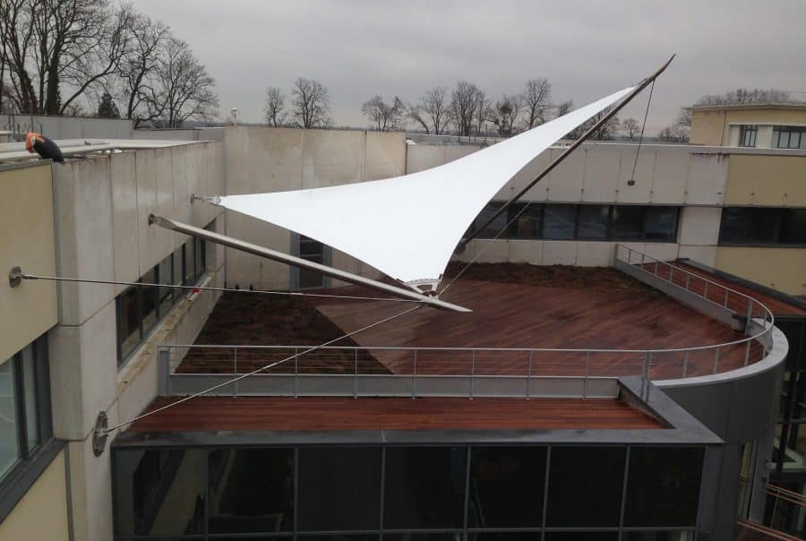 Couverture toile tendue : l'architecture textile moderne